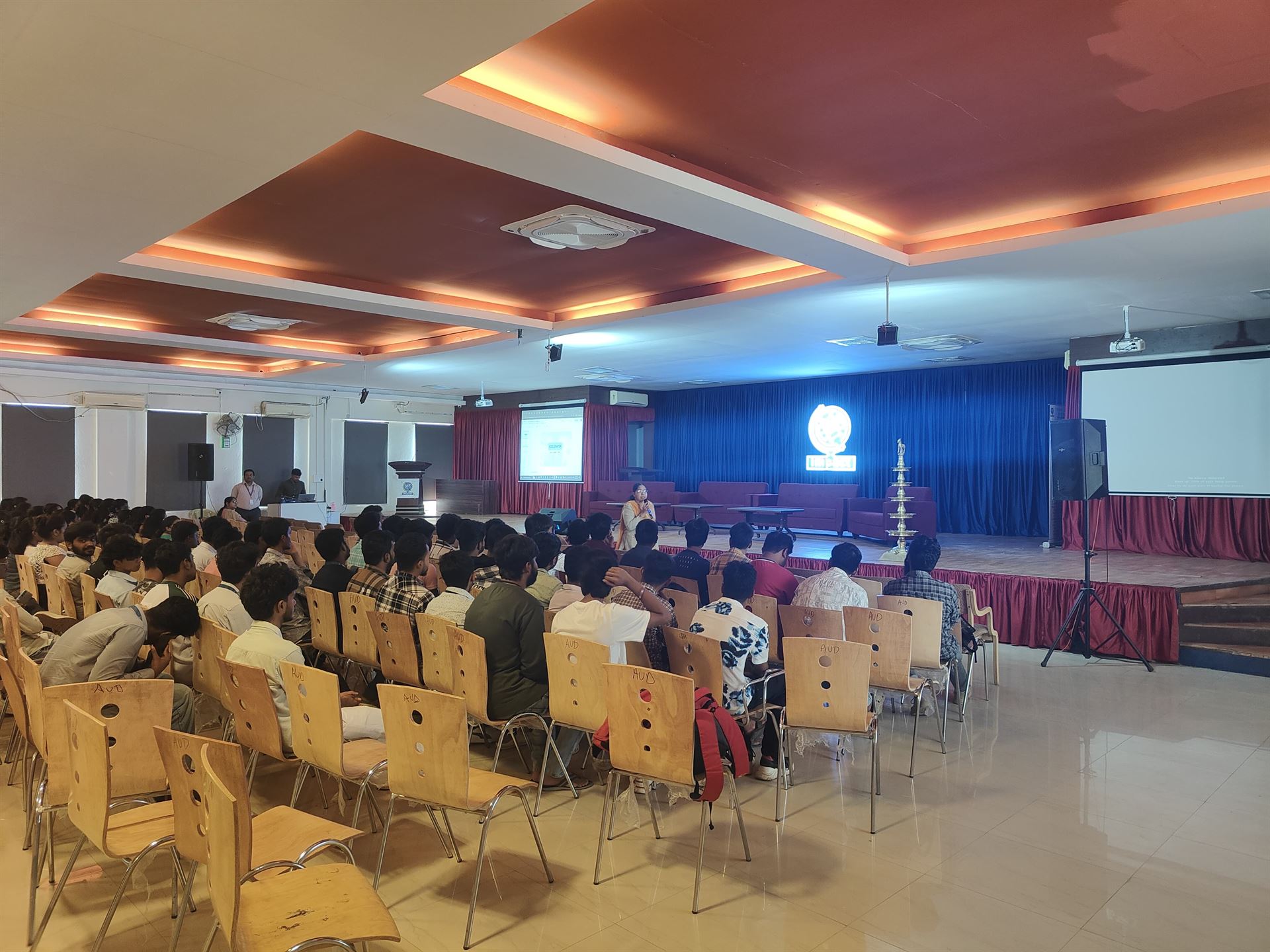 Glimpses from an inspiring session by VTU Central Placement Cell on the ...